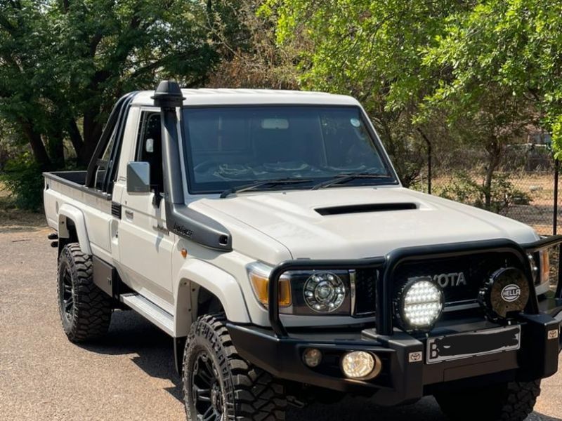 Used Toyota Land Cruiser LXV8 | 2016 Land Cruiser LXV8 for sale ...